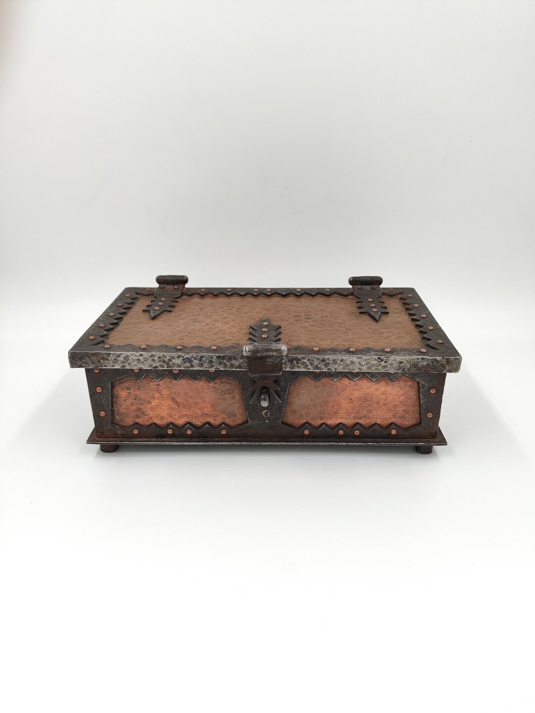 Antique Hammered Iron & Copper Storage Box, Jewelry Box, Bijoutiere ...