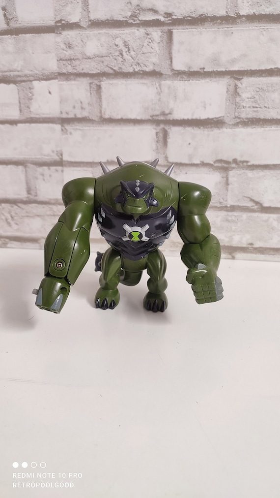 Ben 10 Ultimate Alien Ultimate Humungousaur Toy
