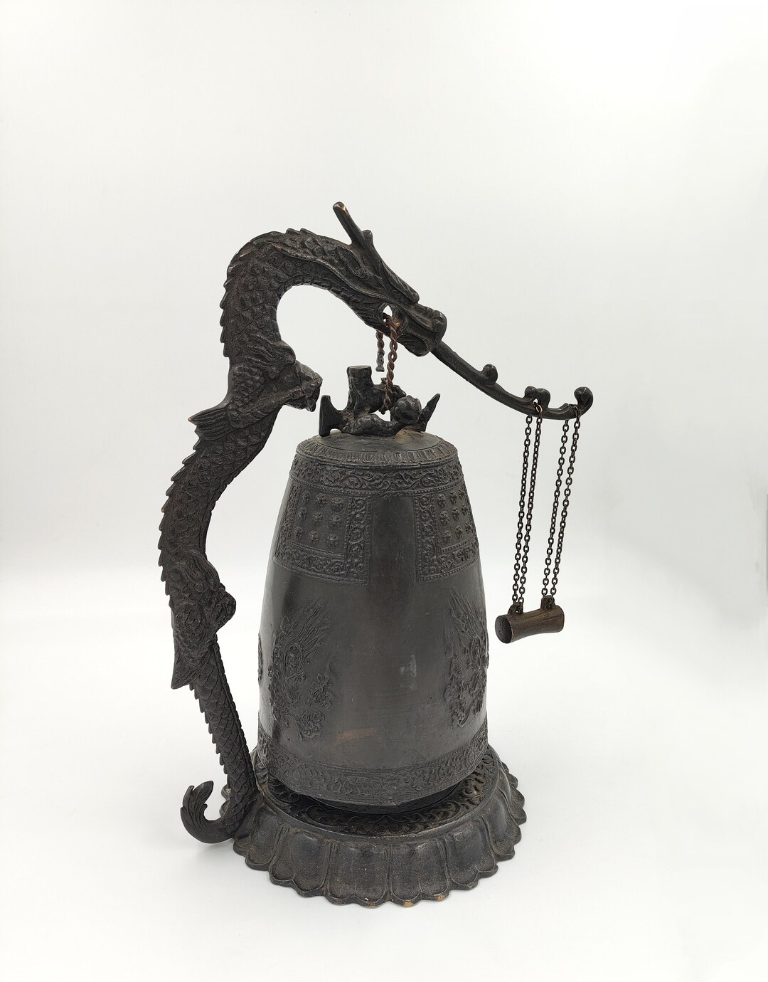 Antique Religious Chinese Temple Gong Bell Bronze Dragon Sculpture ...