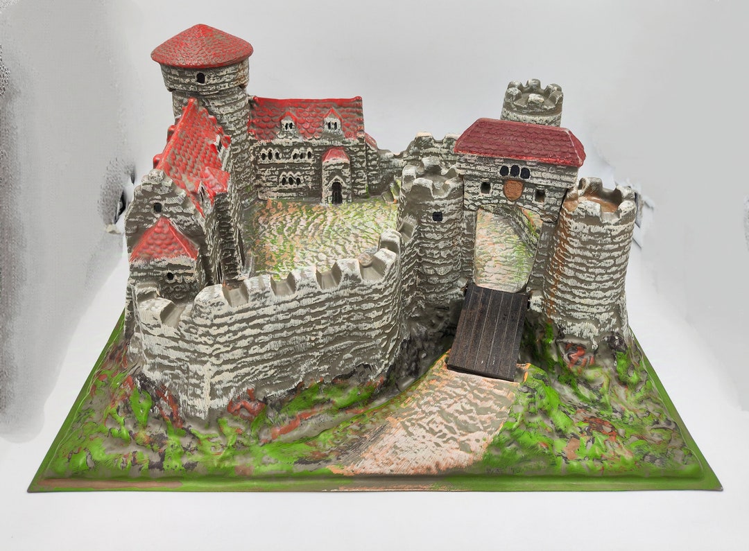 Vintage Eco Spielwaren Castle, Castle Diorama No.1, Elastolin Type ...