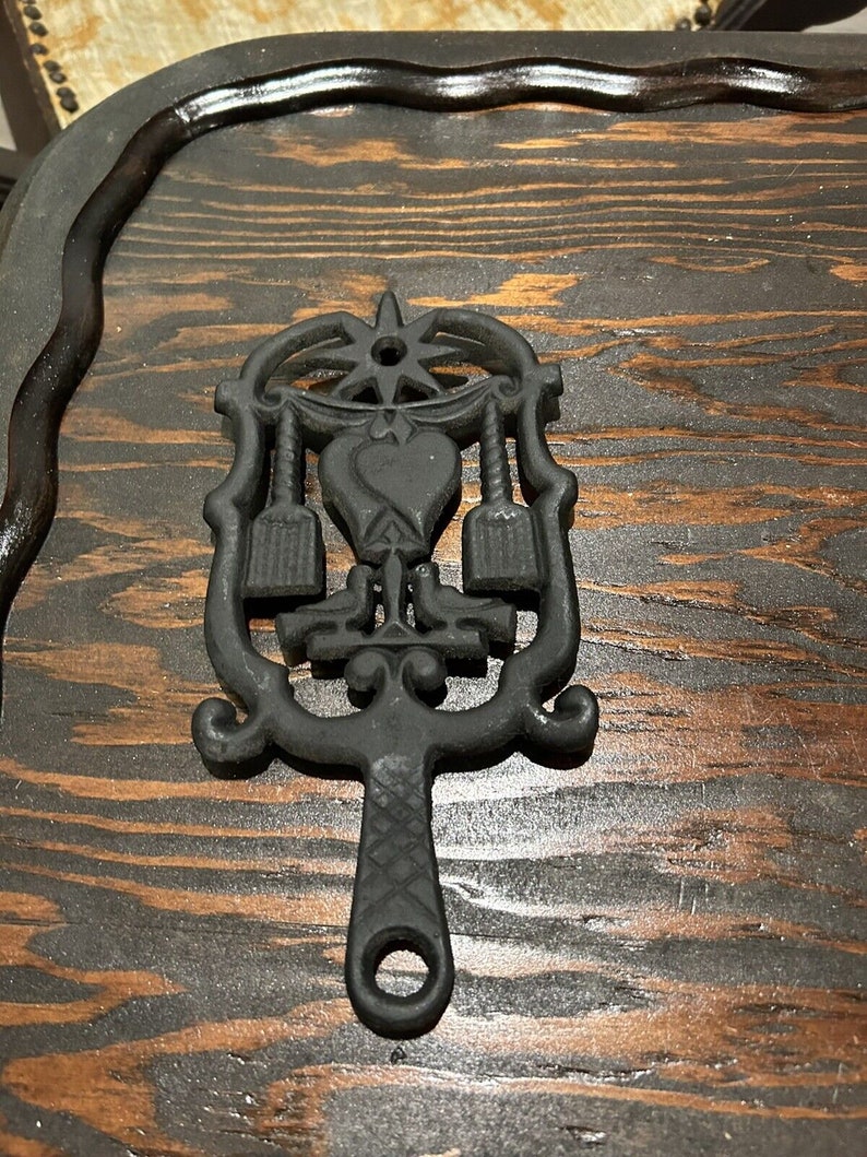 Vintage Wilton Cast Iron Trivet Dumb Dutch T-5 Footed 1950's - Etsy