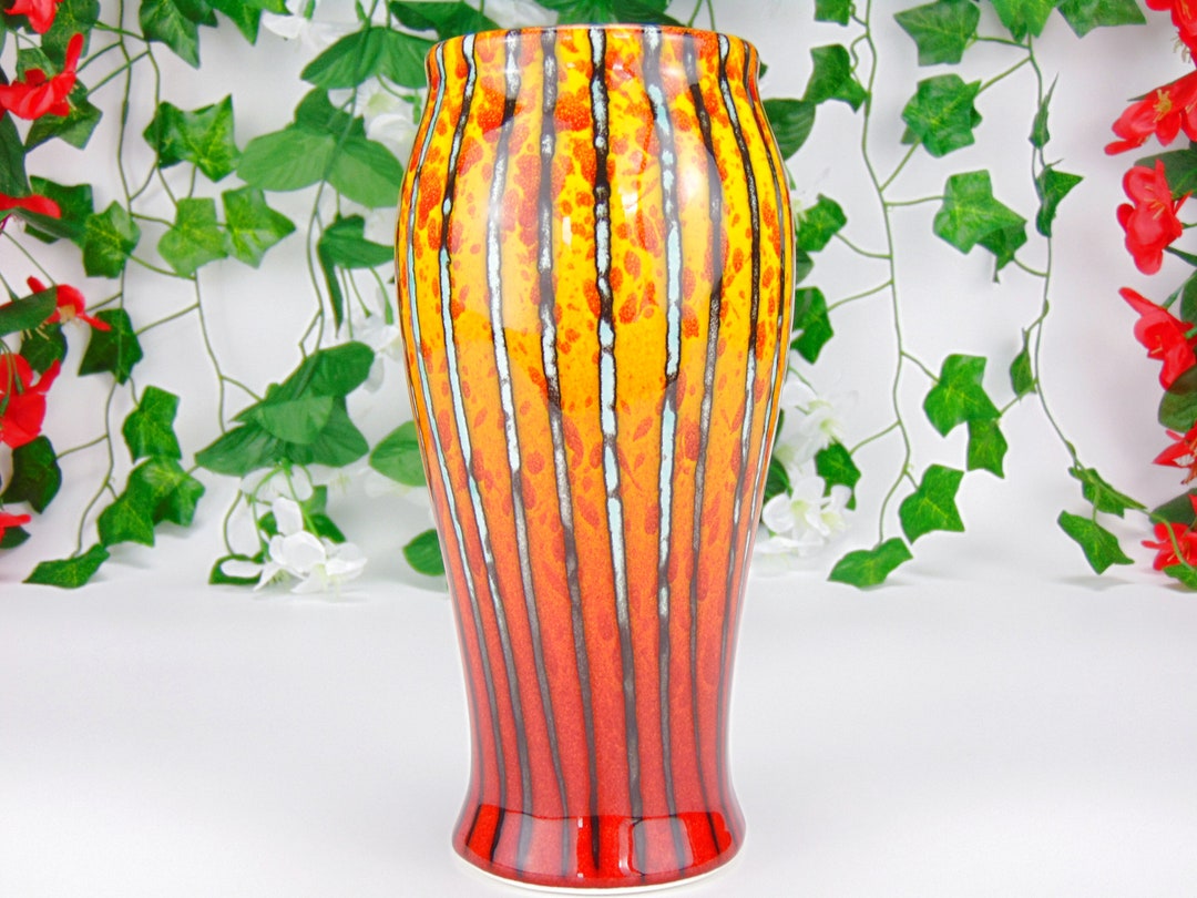 Anita Harris Vase Hand Painted Brimstone Design - English Studio ...