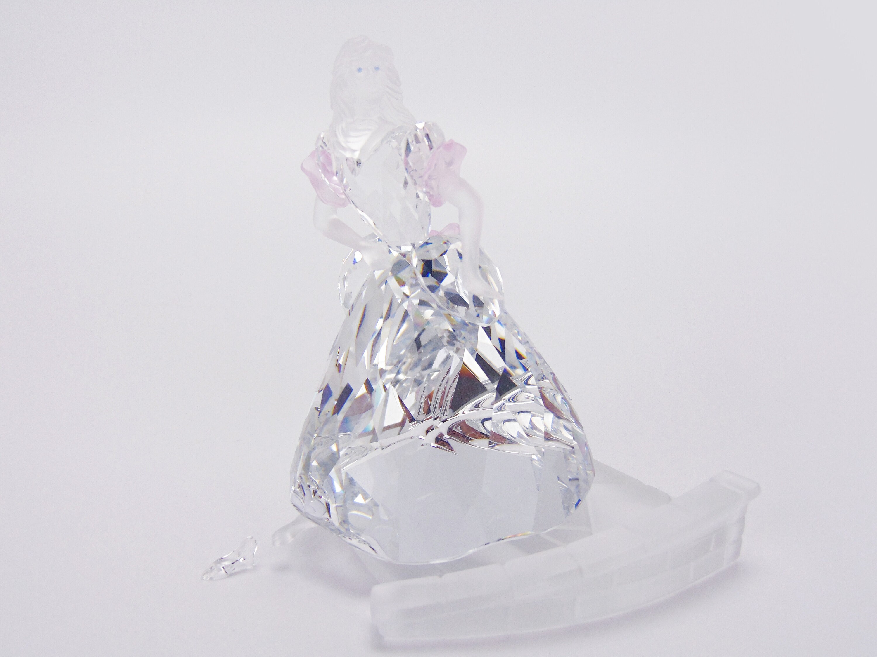 Swarovski Crystal Cinderella With Glass Slipper 255108 Disney Princess ...