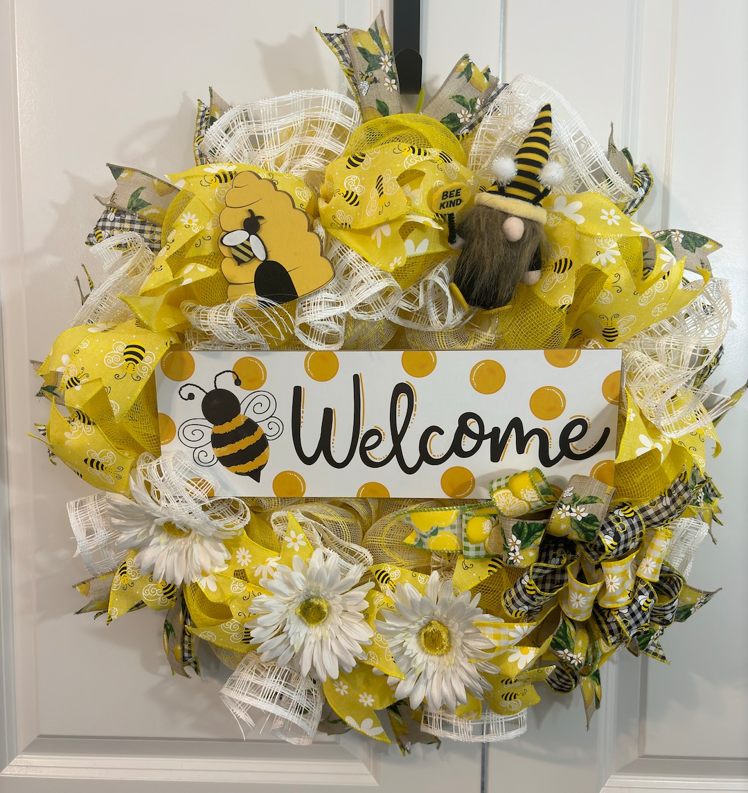 Yellow and Black welcome Bee Wreath. Custom Made Deco Mesh Wreath ...