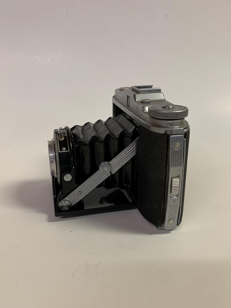 Vintage Original Agfa Isolette Pronto Folding Camera With Agnar 85mm F ...