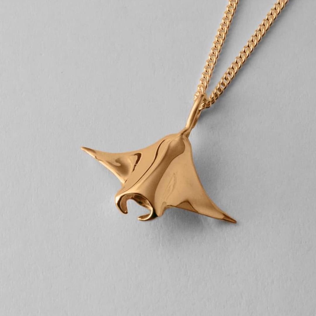 Solid Gold Manta Ray Pendant: Handmade Ocean Jewelry - Etsy