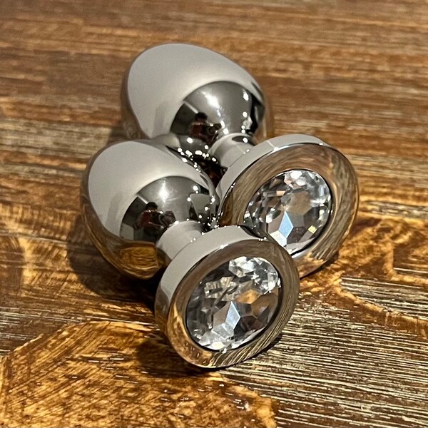 Plug - Etsy