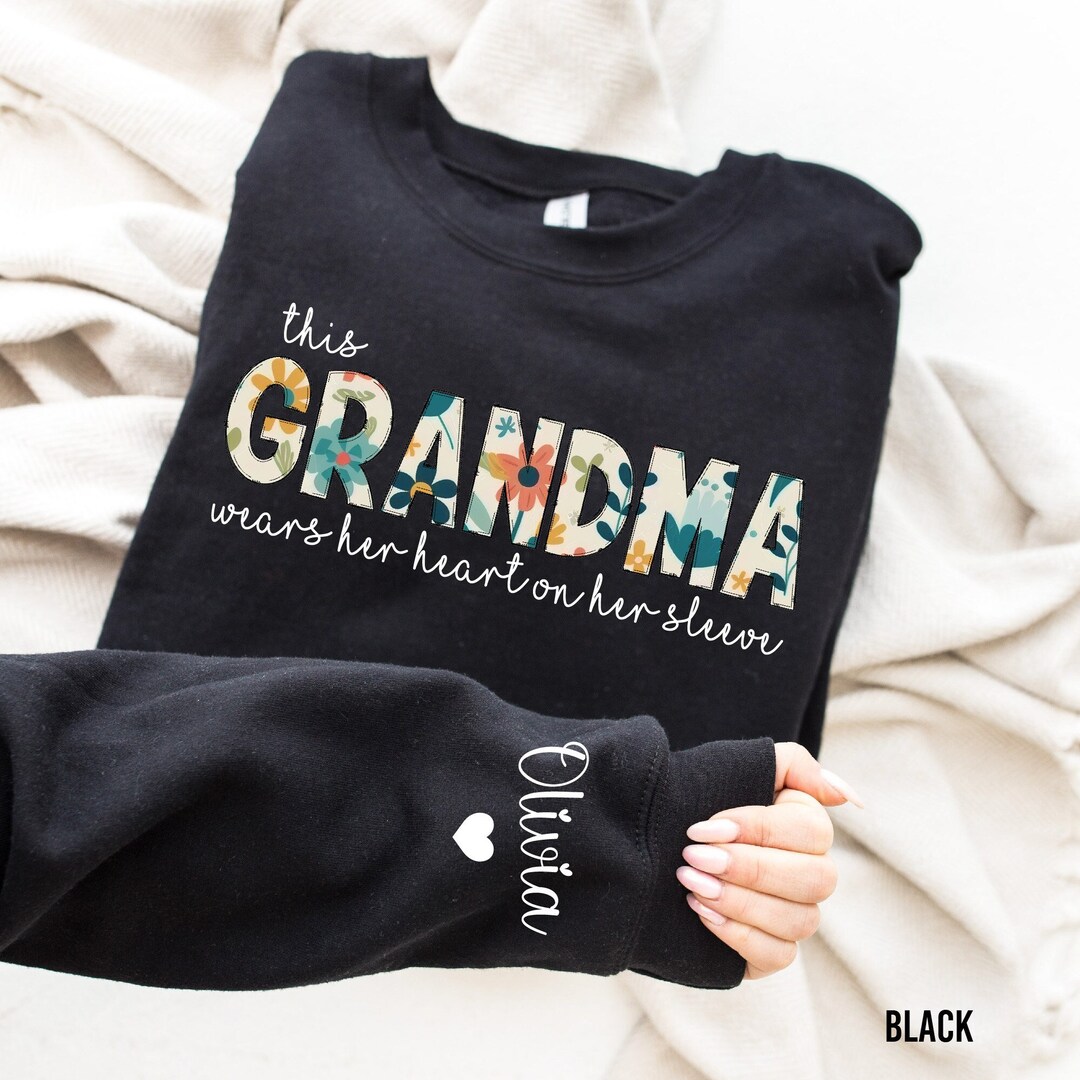 Personalized Sweatshirt for Grandma, Grandma Sweatshirt With Grandkids ...