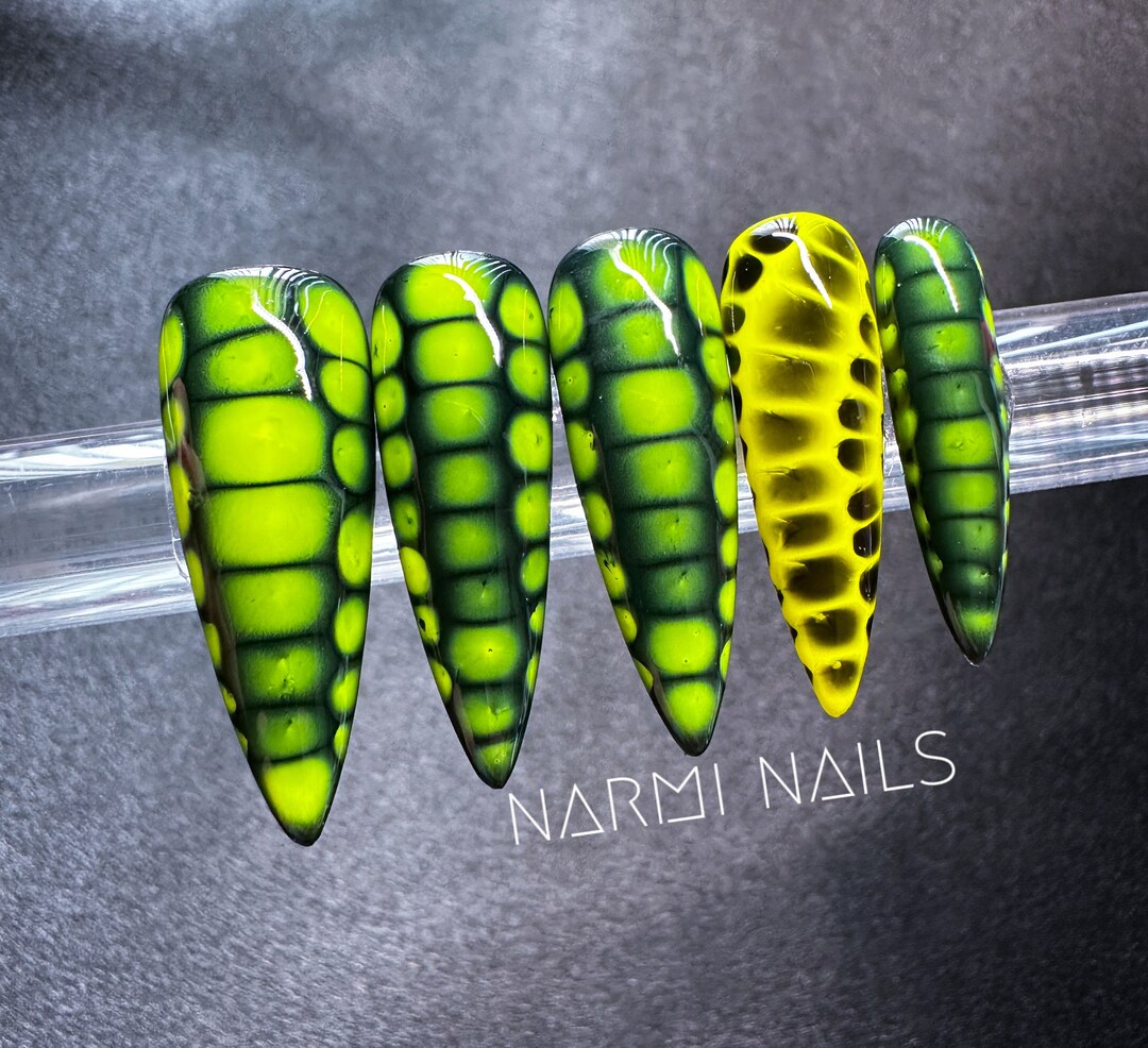Snake Reptilian Skin Black Neon Yellow Green Long Stiletto Press on ...