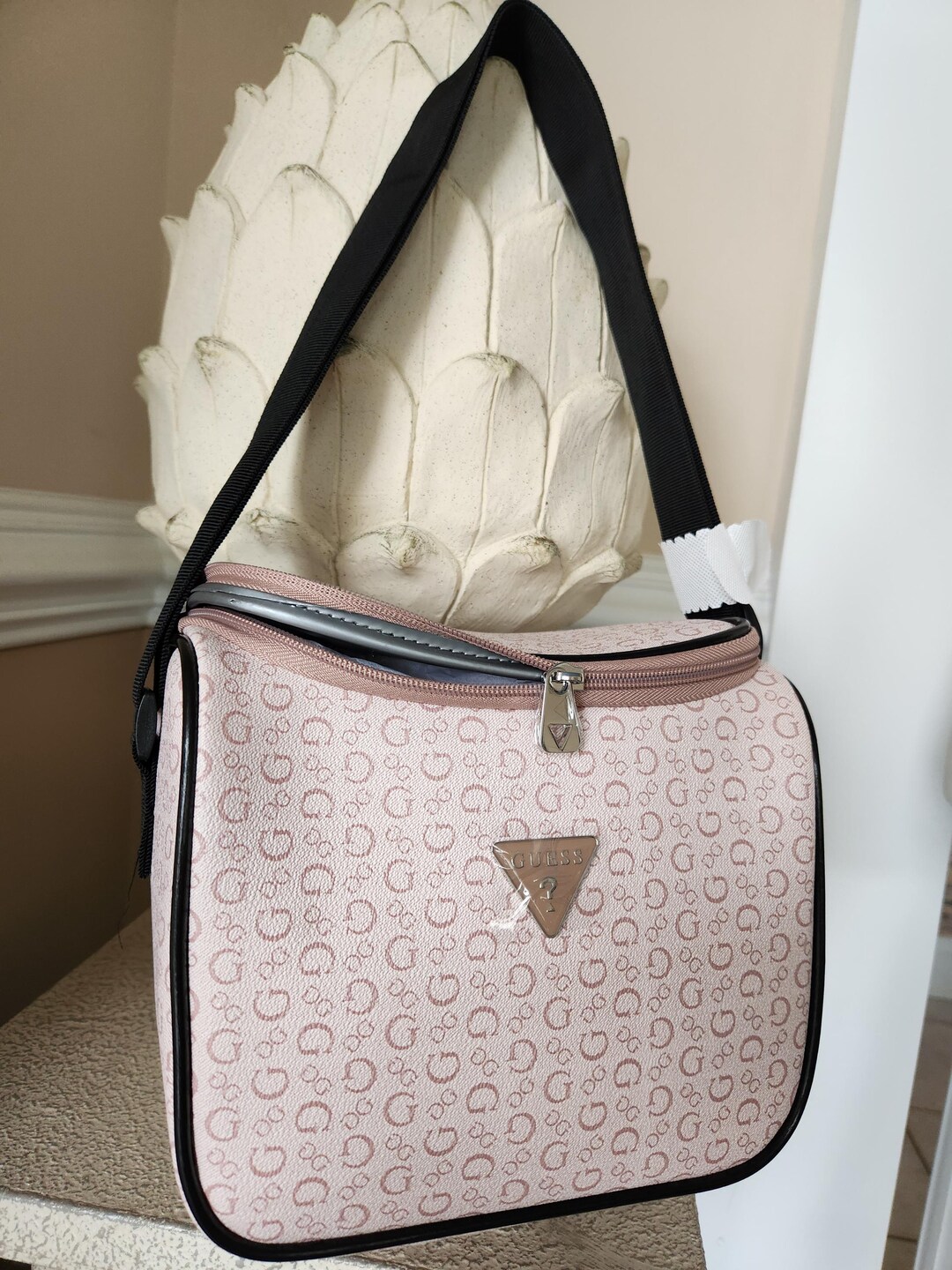 Guess Lunch Box Light Rose Color Insoleted Lining Cooler for Cold or ...