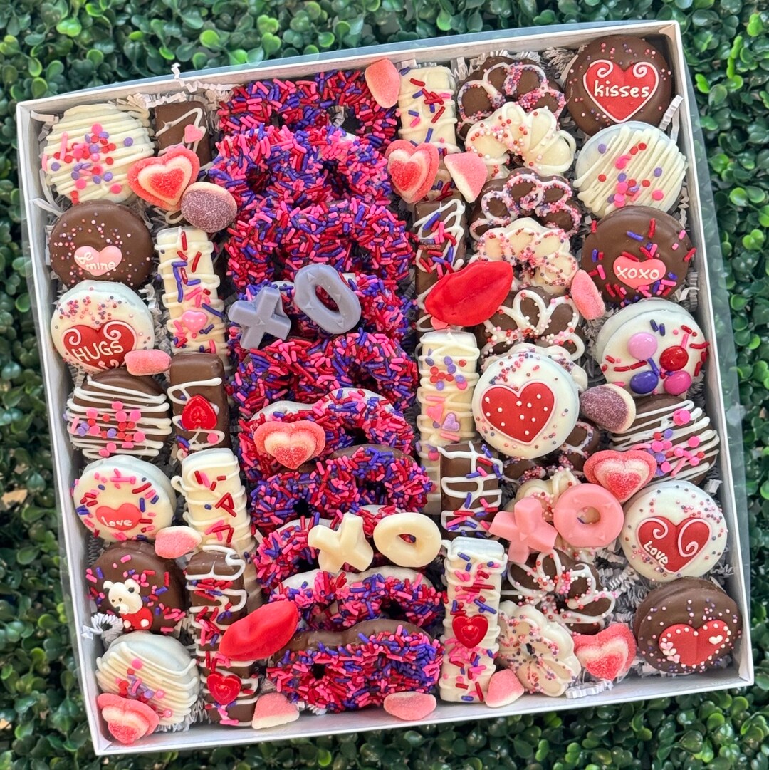 Valentine’s Day Chocolate Treat Box – Sweet & Festive Gift - Etsy