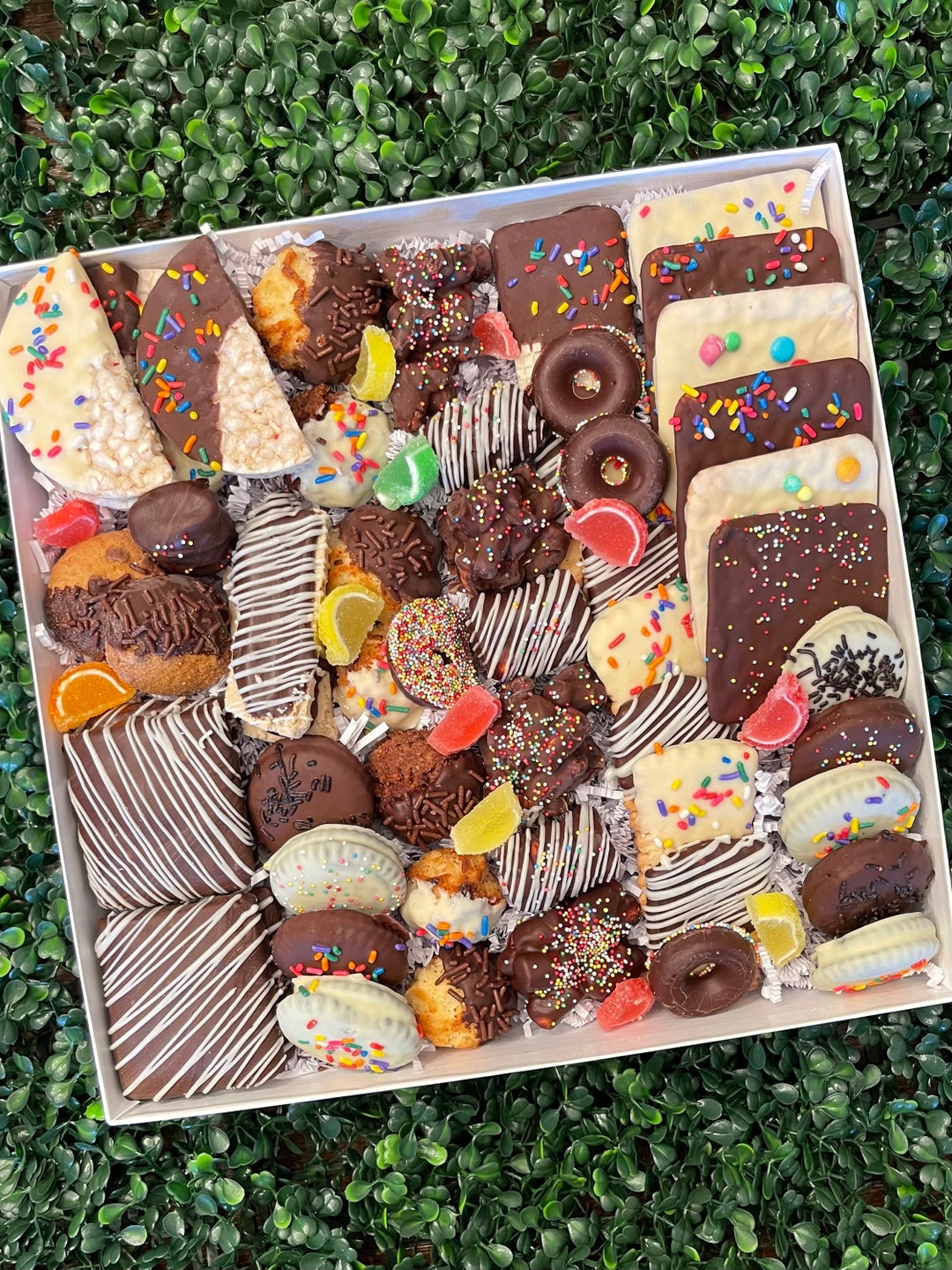 Kosher for Passover Dessert Trays and Gift Boxes - Etsy