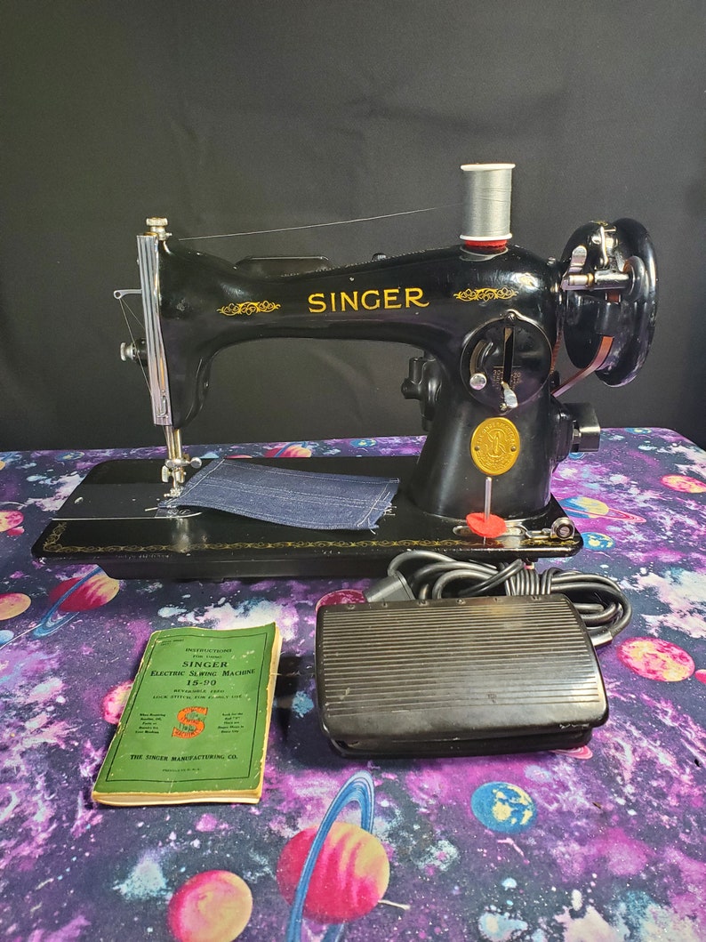 Singer Model 15-90 Antique Sewing Machine - Beautifully Refurbished ...