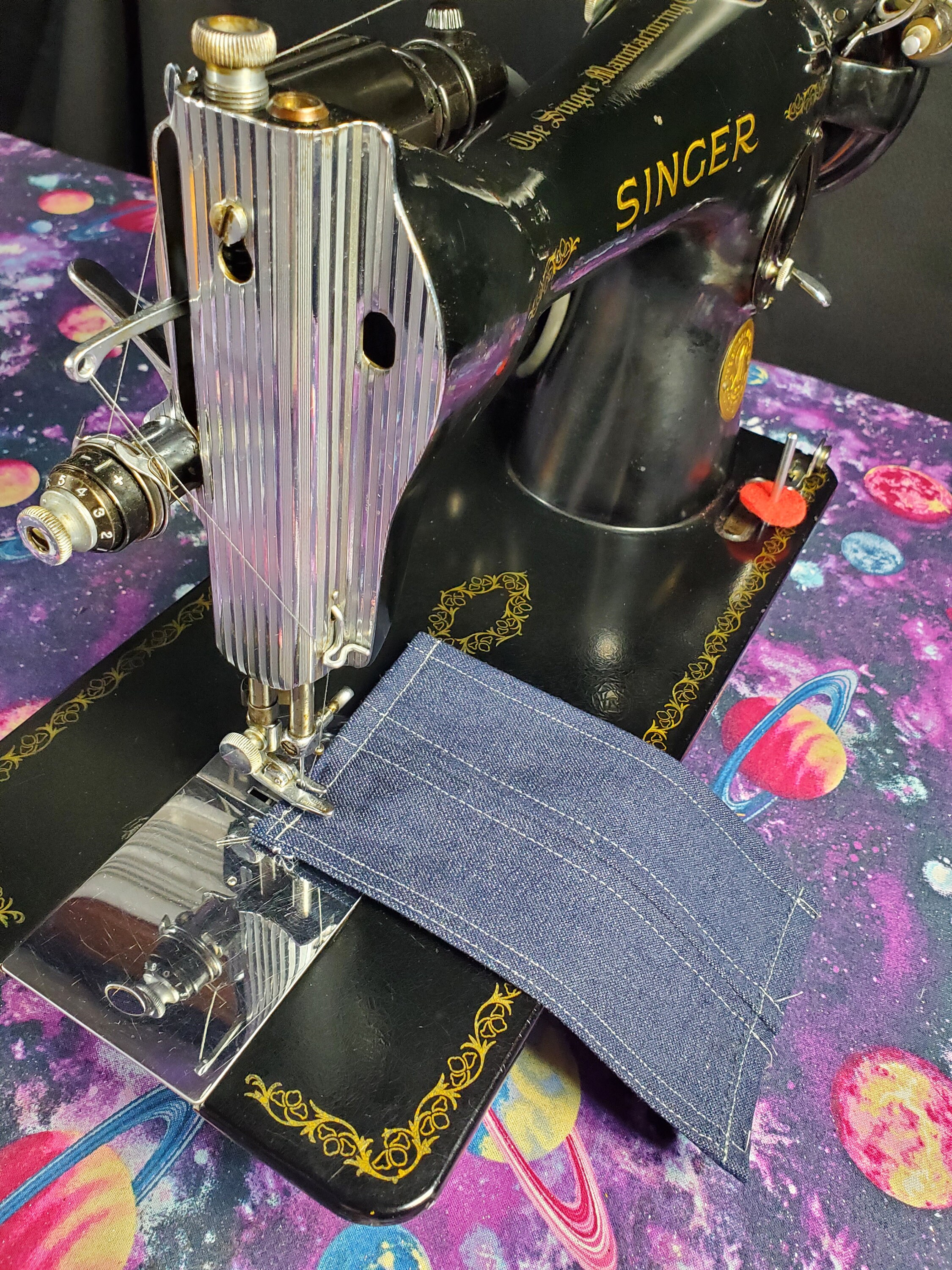 Singer Model 15-90 Antique Sewing Machine - Beautifully Refurbished ...