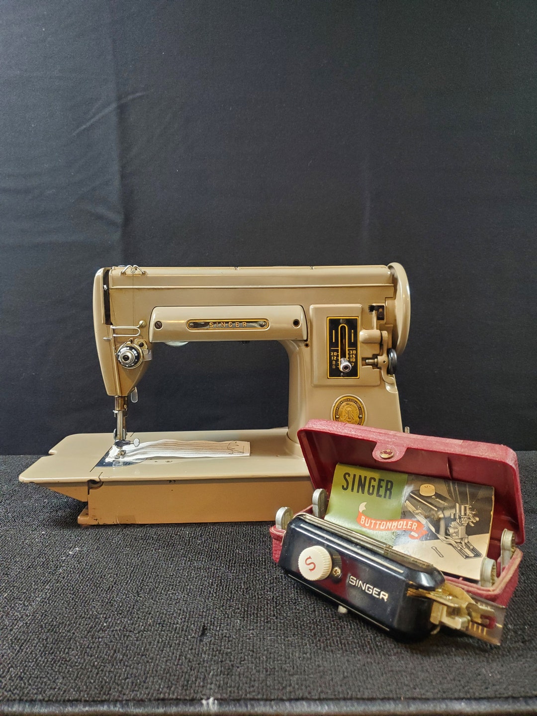 Singer 301 Sewing Machine Beige Short Bed Slant-o-matic Vintage All ...