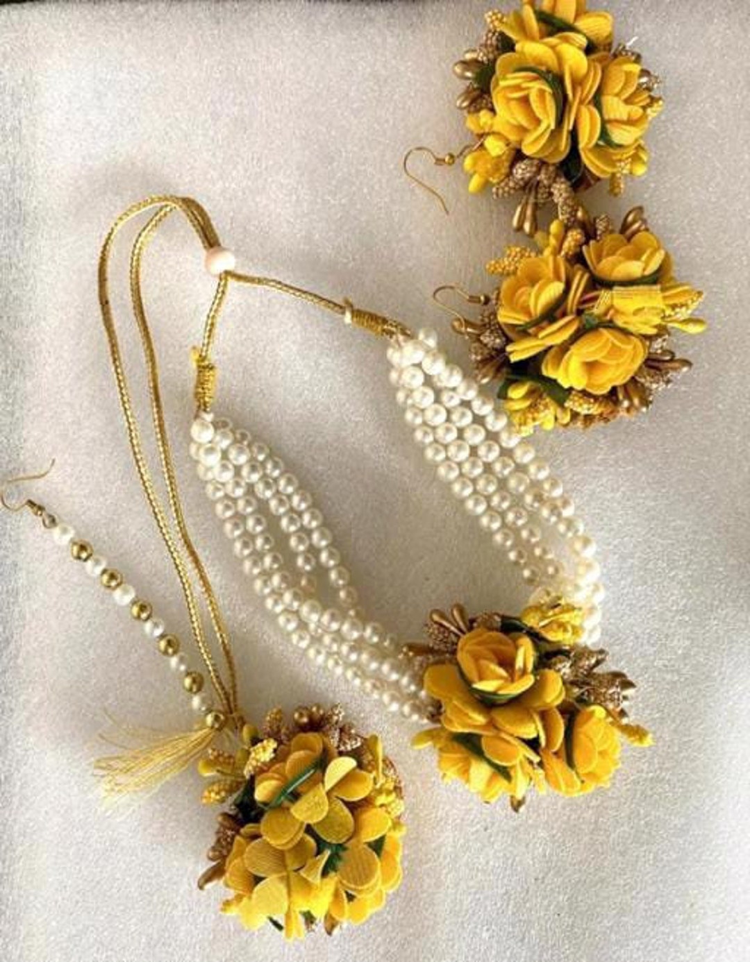 Haldi Flower Jeweley/ Flower Bracelet/ Floral Bridal Set/ Wedding ...
