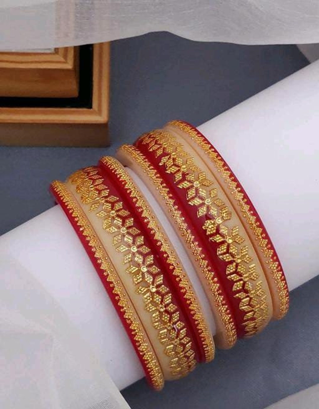 Designer Alloy Gold Plated Kada Bangles, Shakha Pola Bangles, Red White ...