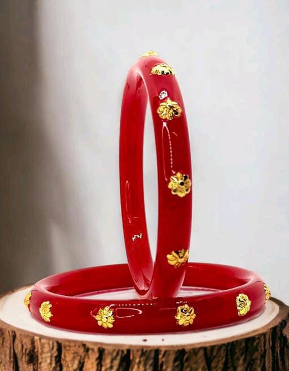 Red pola bangles store