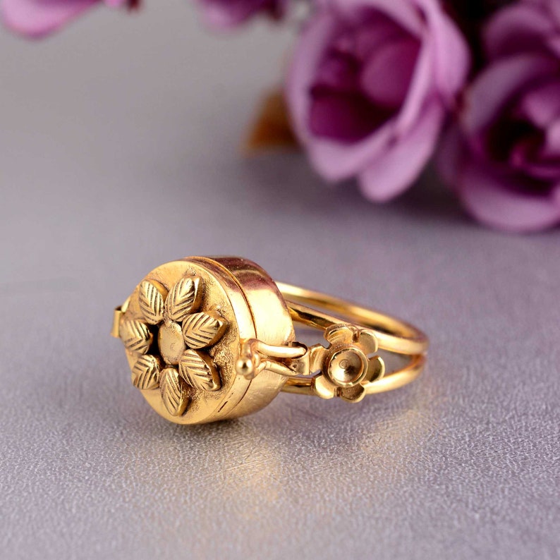 Lovely Small Secret Box Ring, Poisoner Ring, Women's Gifts, Handmade ...