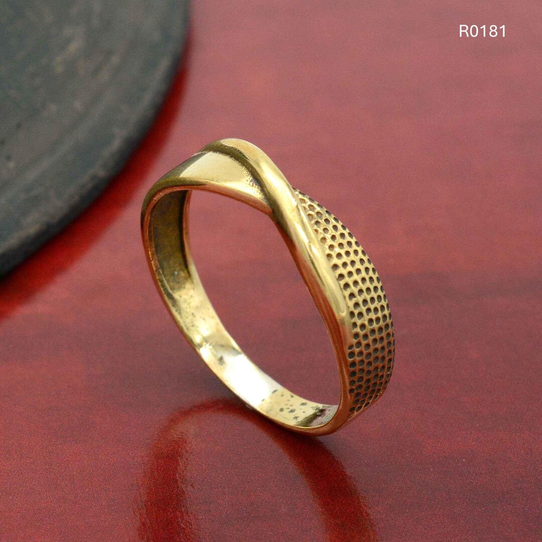 Gold Mobius Strip Inspired Ring, Twisted Ring, Symbol of Infinity Ring ...