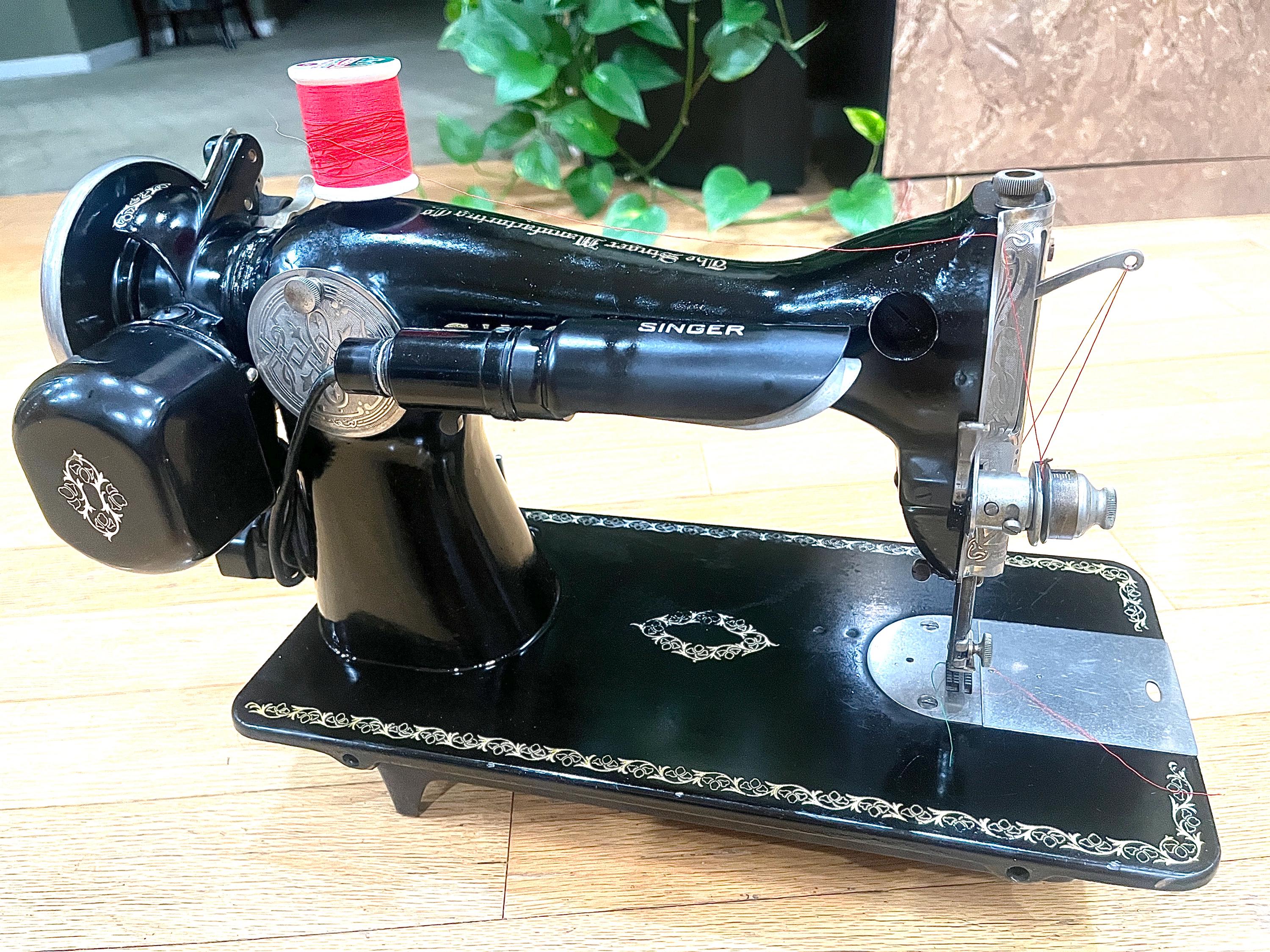 Vintage 1932 Singer 15-91 Sewing Machine - Etsy