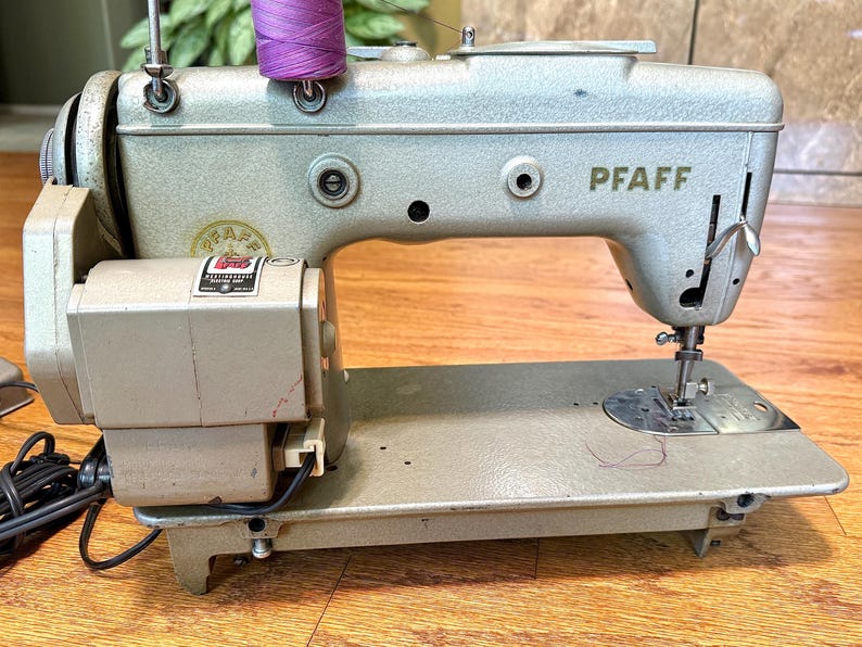 Vintage PFAFF Model 230 Sewing Machine - Etsy