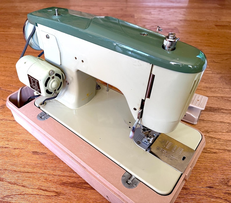 Vintage Riccar Model Rz-204b-sewing Machine - Etsy