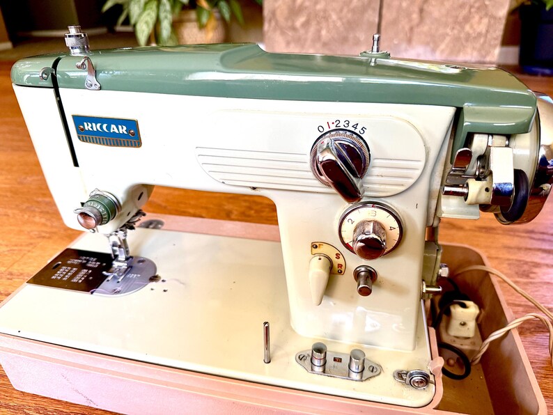 Vintage Riccar Model Rz-204b-sewing Machine - Etsy