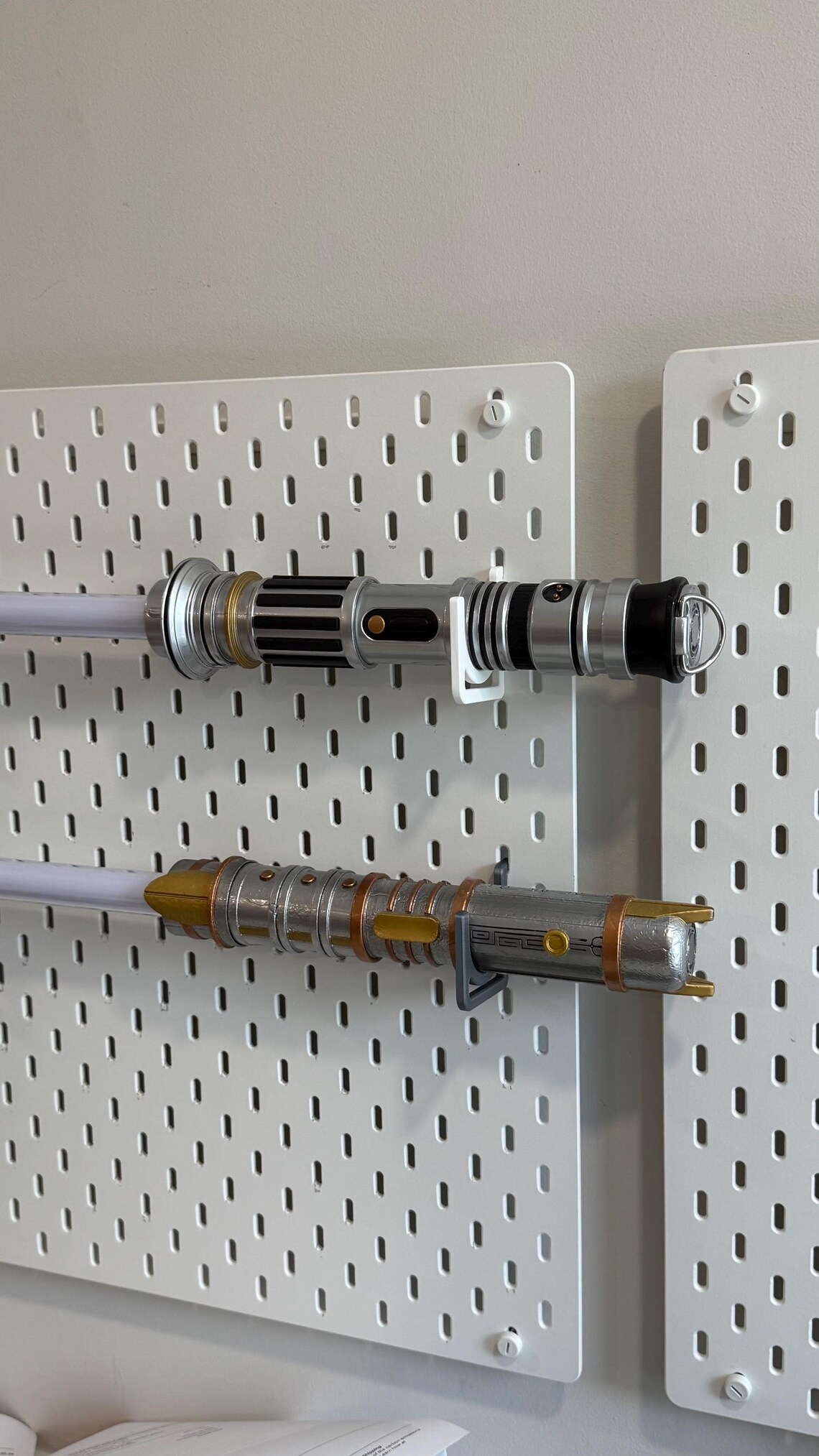 SKÅDIS Lightsaber Hilt & Blade Mount: Galaxy's Edge Display Hooks - Etsy