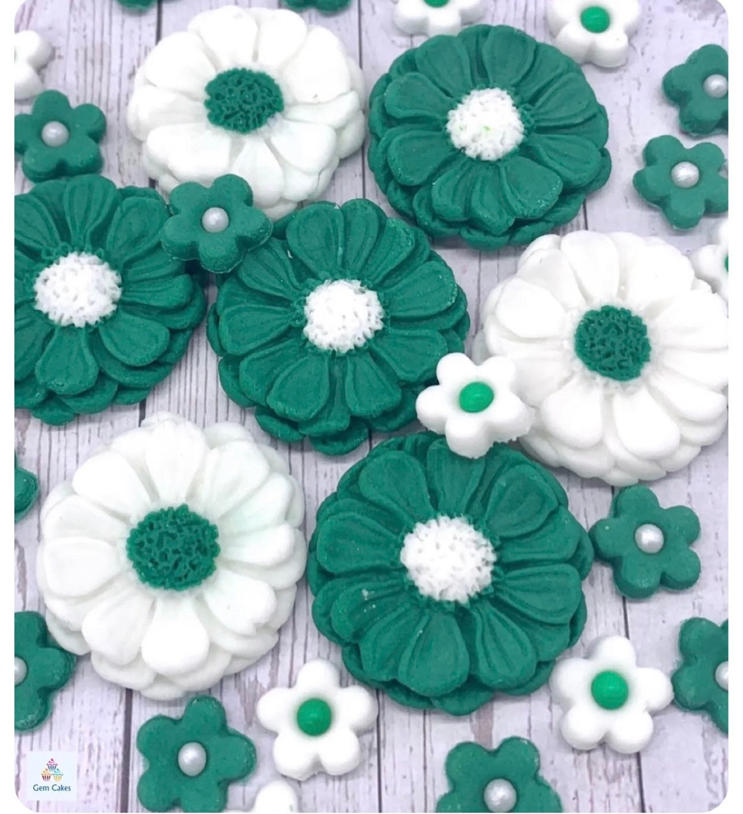 30 Edible Flowers Bouquet Cake Toppers Emerald Green & White Fondant ...