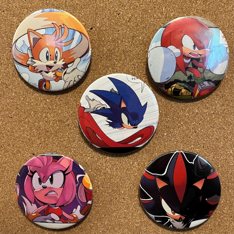 Sonic the Hedgehog Buttons - Sonic 2.25" Pin-back Buttons - Sonic the ...