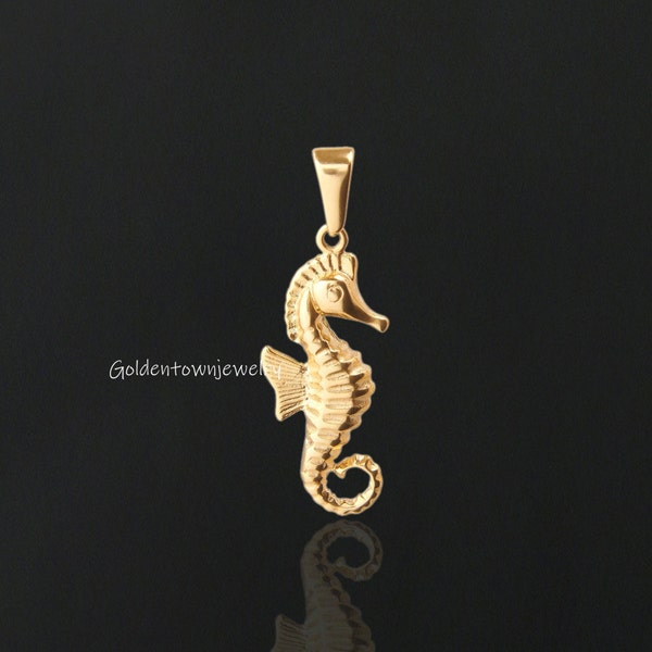 Seahorse Charm - Etsy
