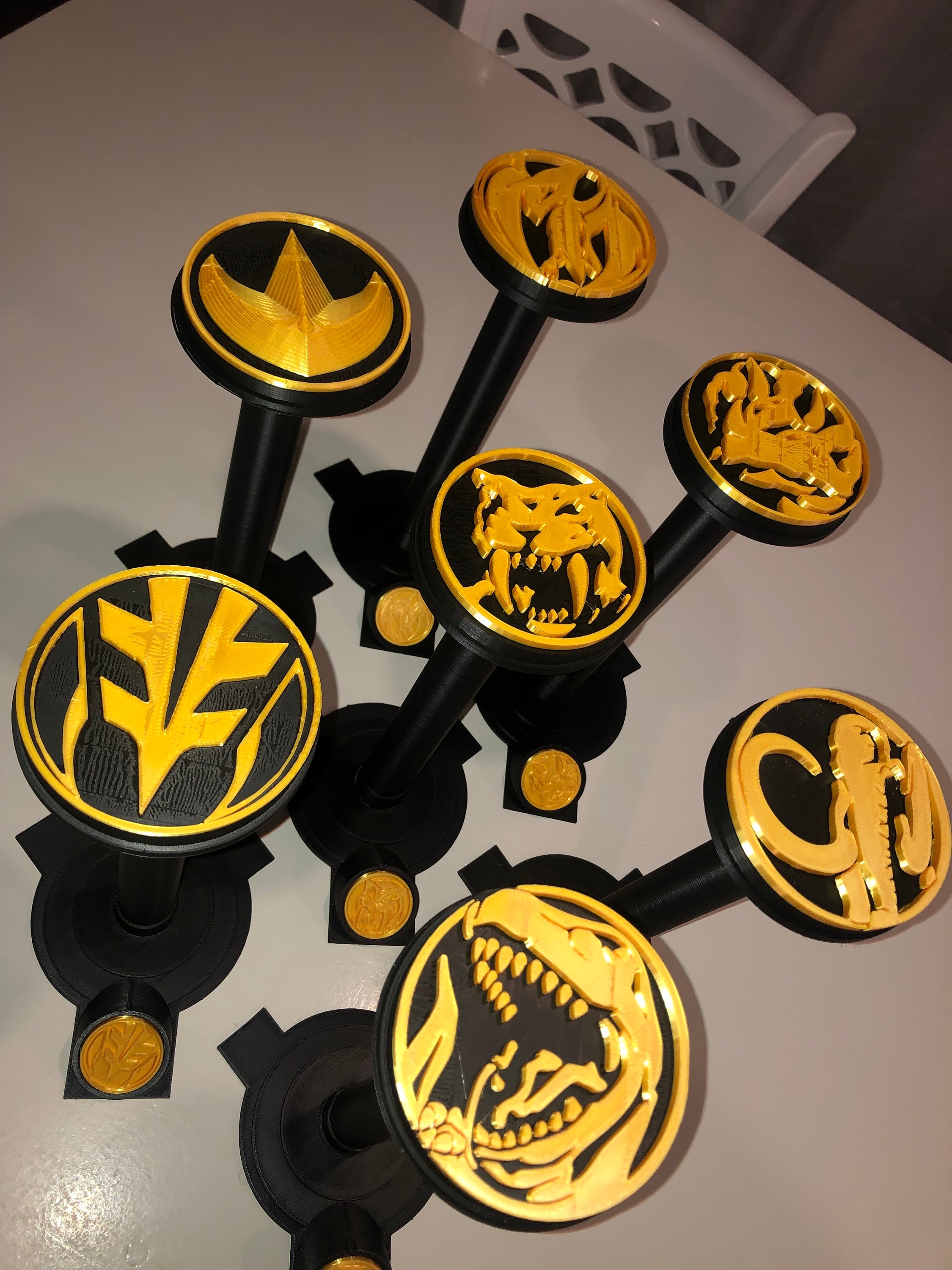 Power Helmet Rangers Legacy Lightning Helmet Stand With Power Coin ...