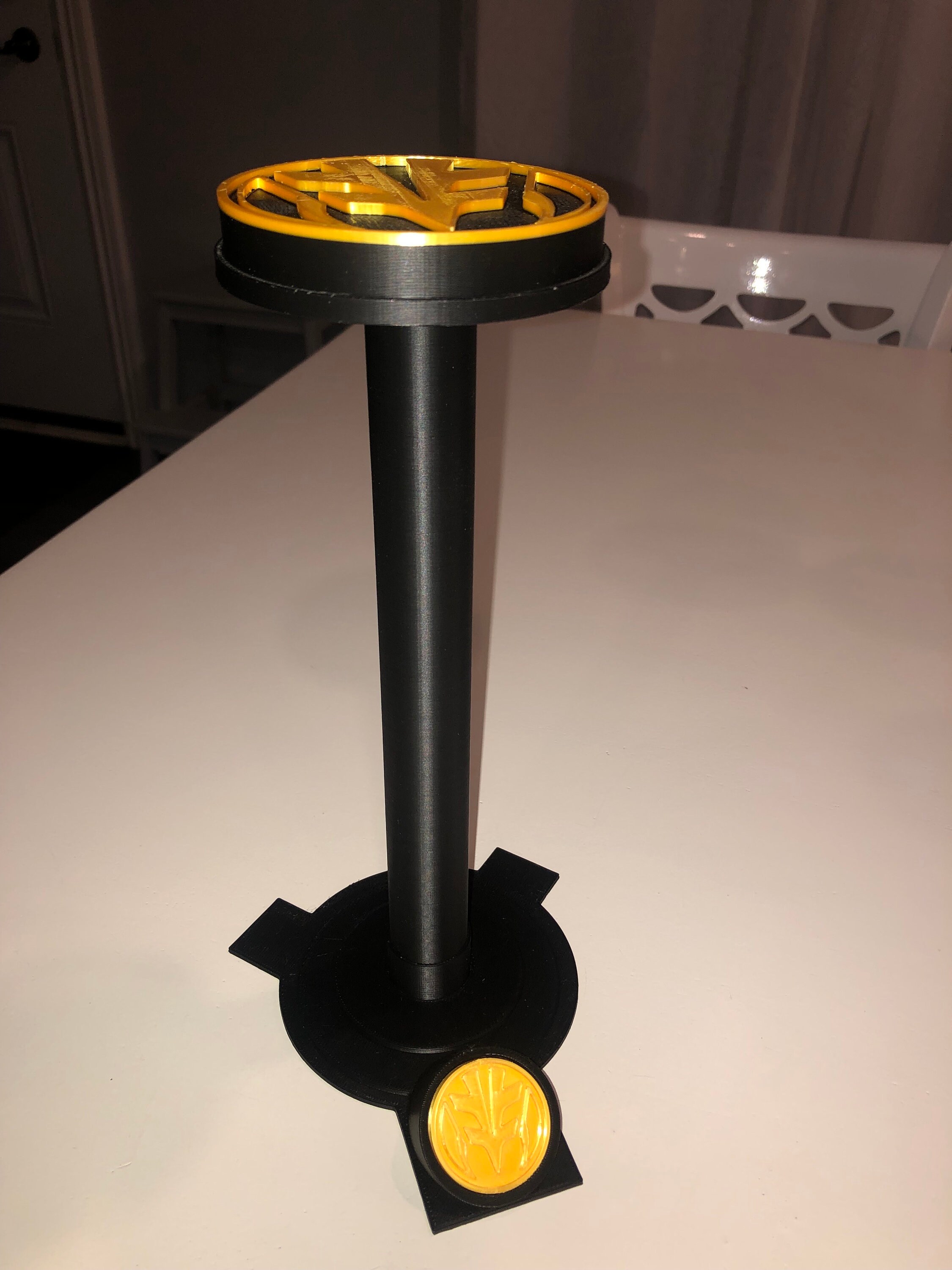 Power Helmet Rangers Legacy Lightning Helmet Stand With Power Coin ...