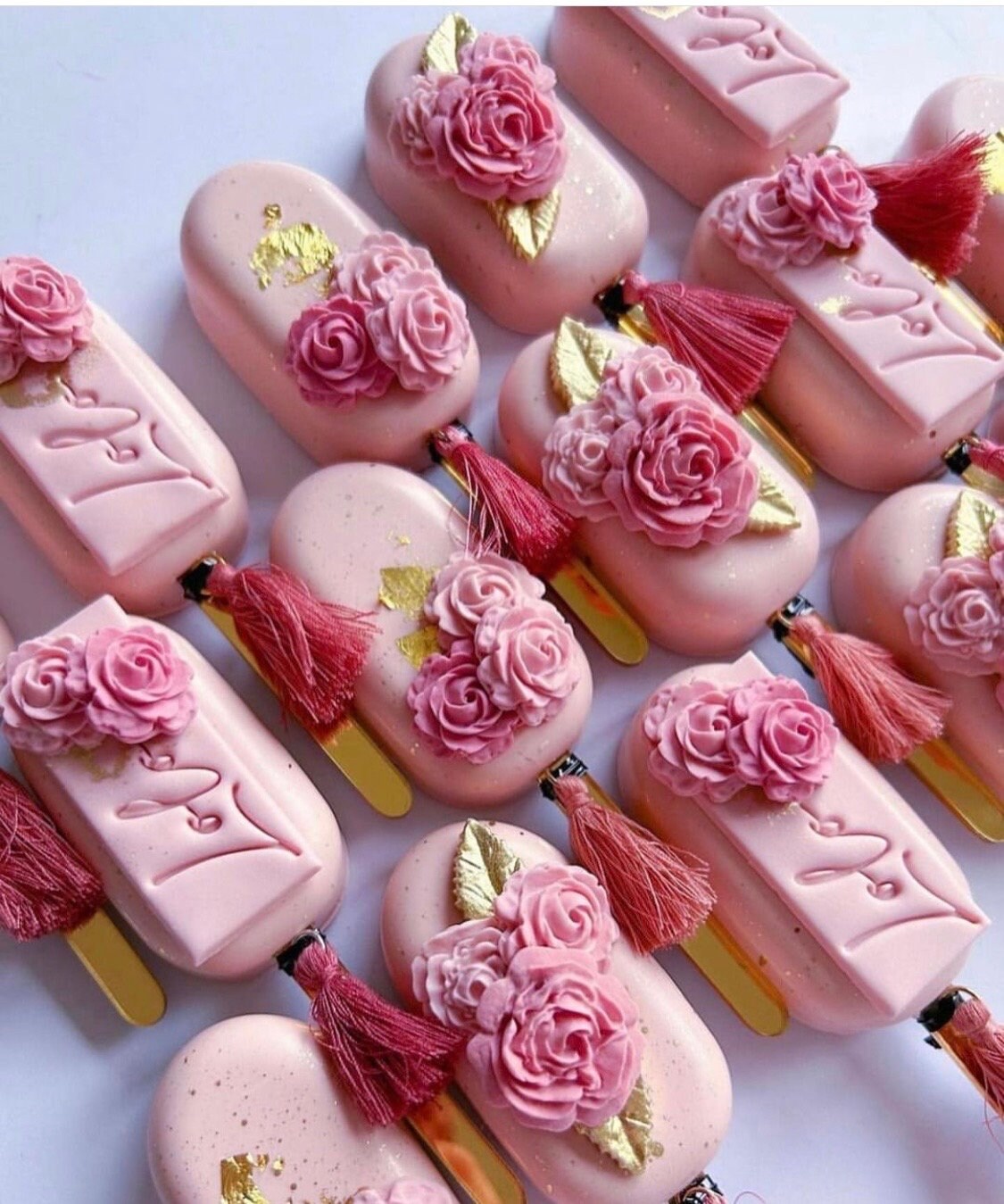 12 Pc. Luxury Cakesickle Flower Bouquet - Etsy