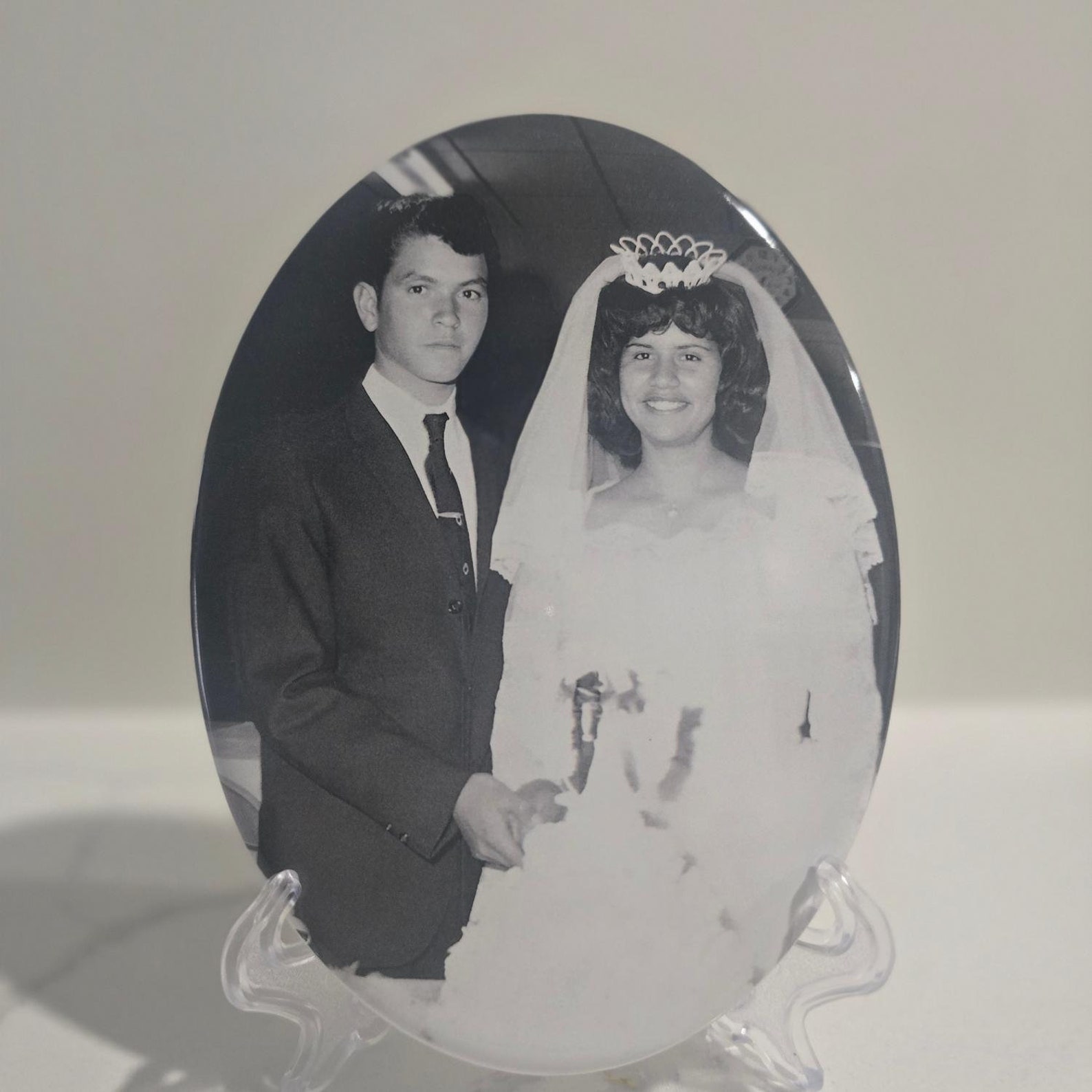 Oval Pictures for Headstones | Ceramic Headstone Photos | Porcelain ...