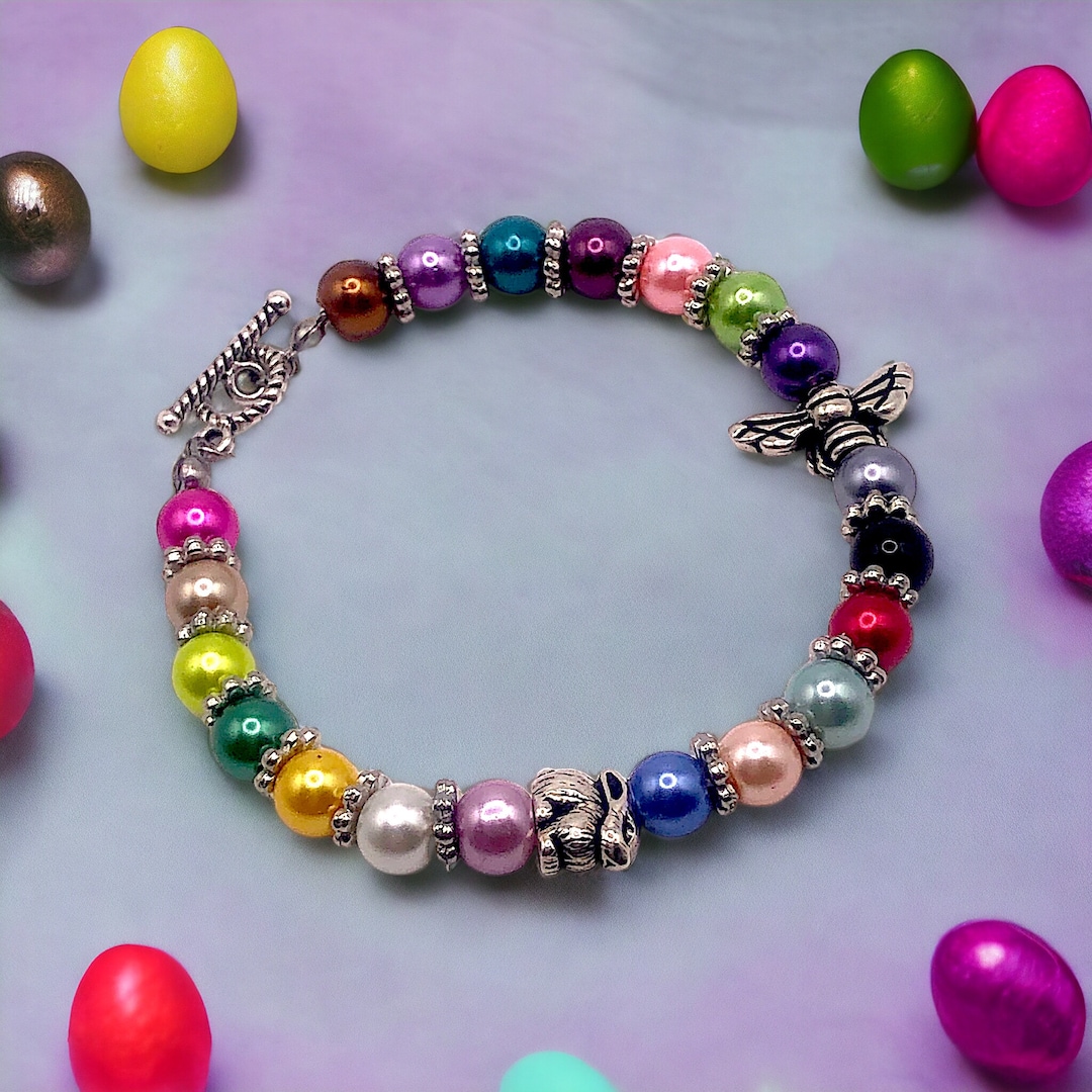 Buzzing Bunny Bracelet - Etsy