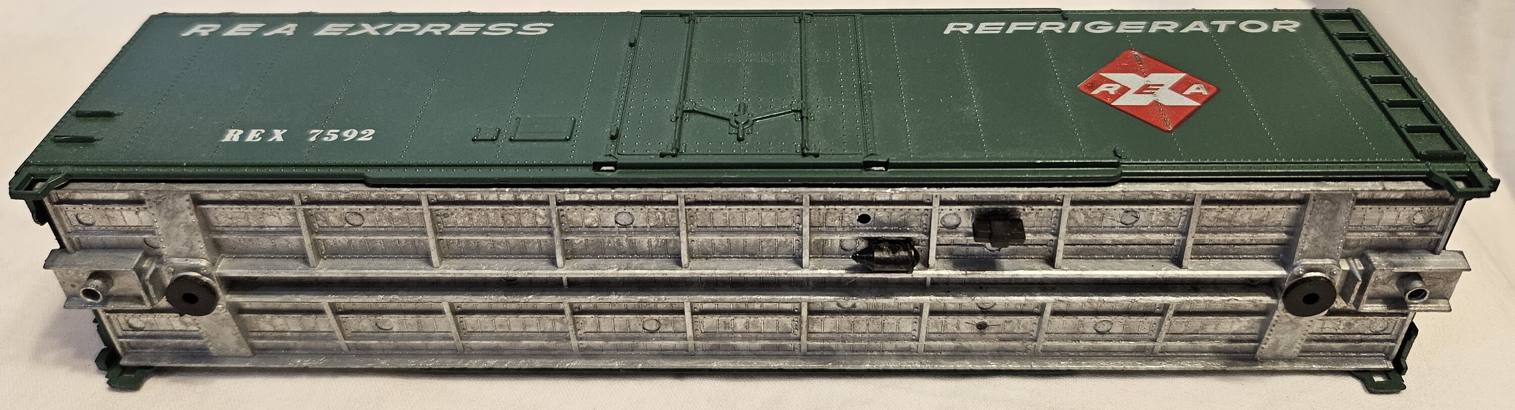 REA Express 50' Refrigerator Train Car Roundhouse Kit - Etsy