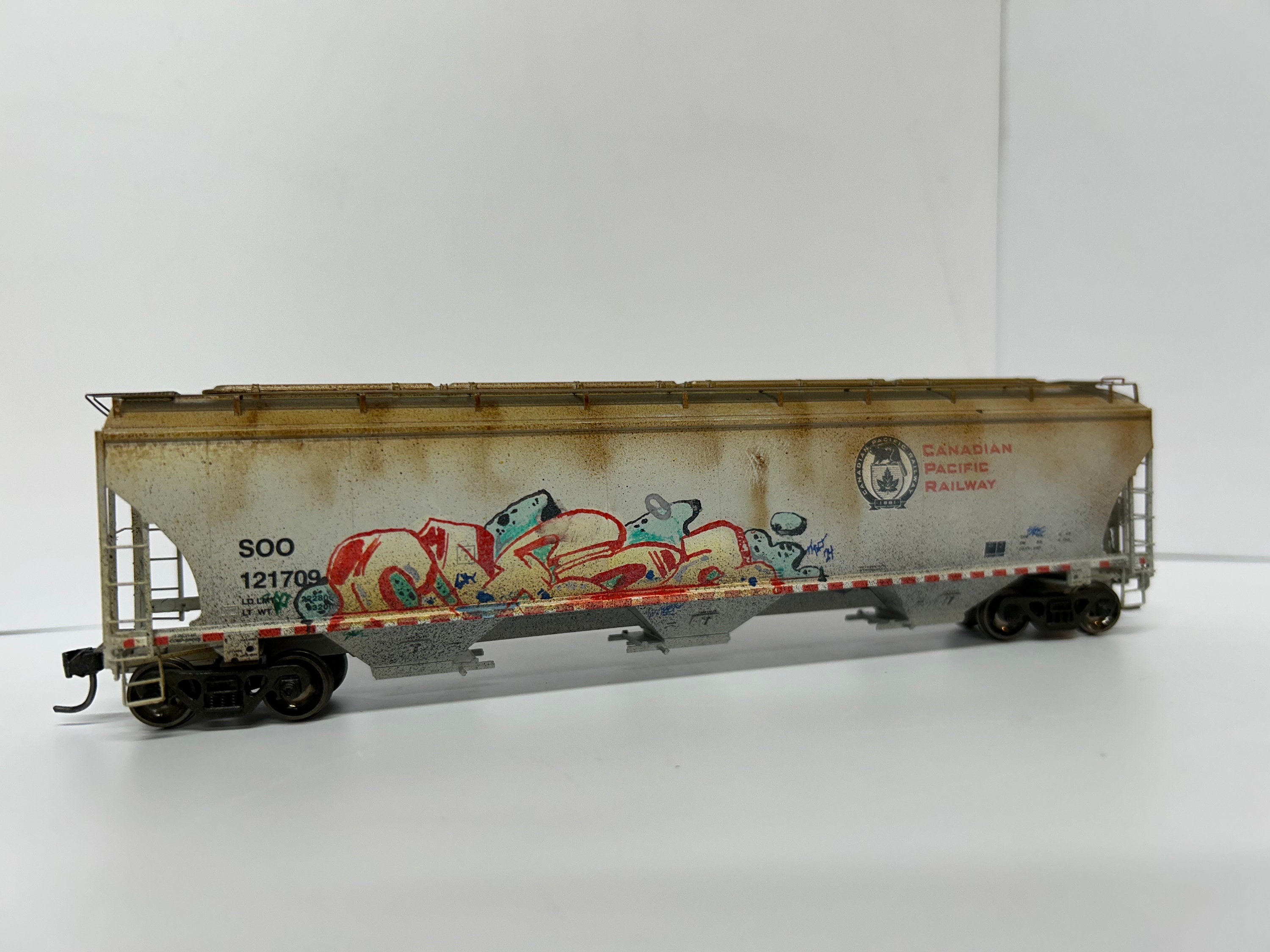 Custom Painted HO Scale Covered Hopper Model Train Car With Graffiti and Weathering - Etsy