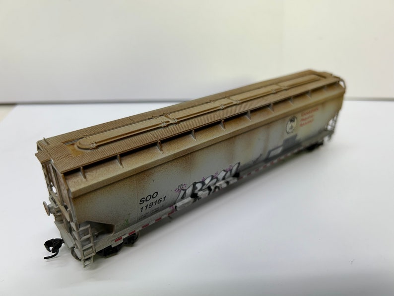 Custom Painted HO Scale Covered Hopper Model Train Car With Graffiti ...