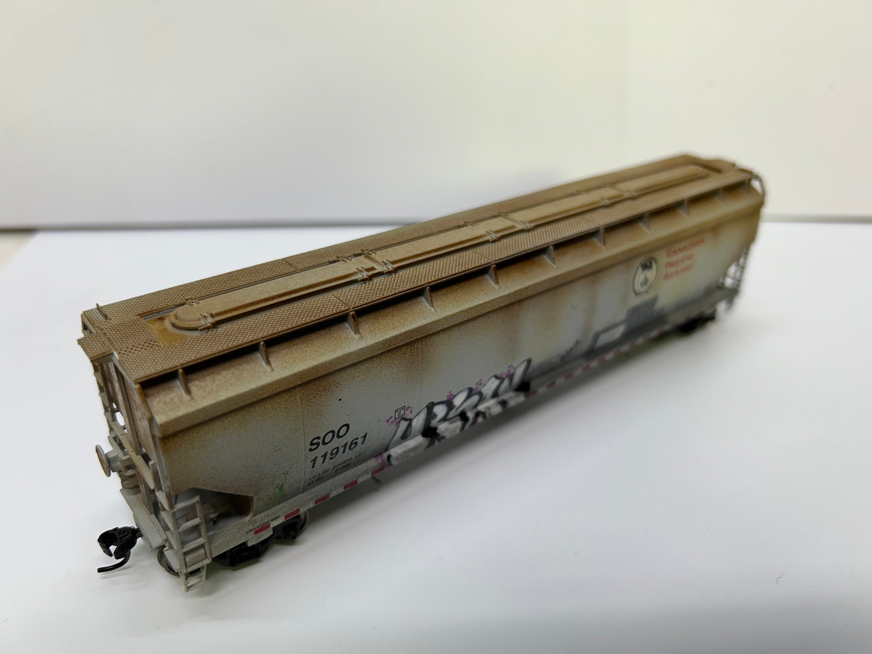 Custom Painted HO Scale Covered Hopper Model Train Car With Graffiti ...