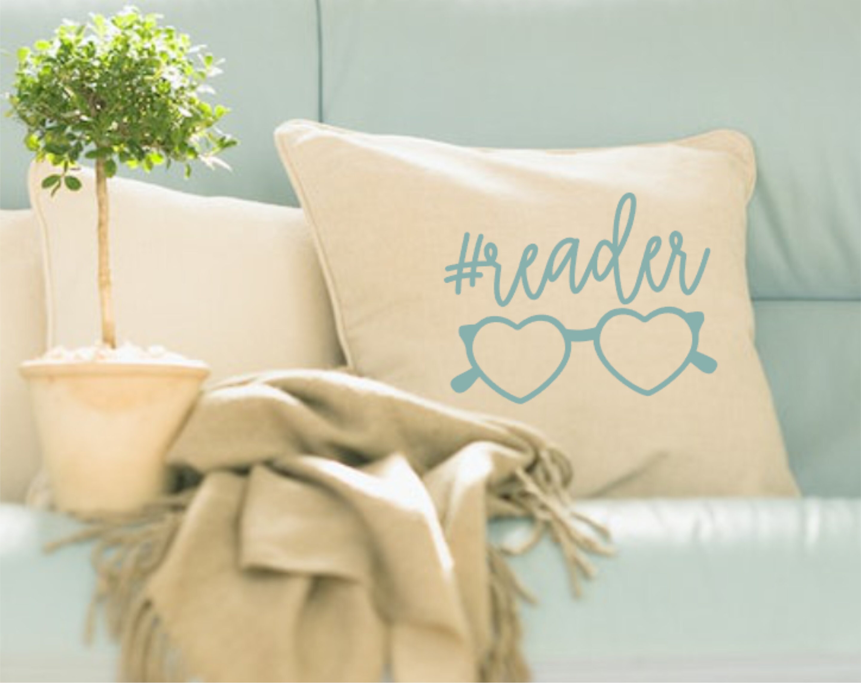 Reader SVG PNG JPG Cut Files - Instant Download - Etsy