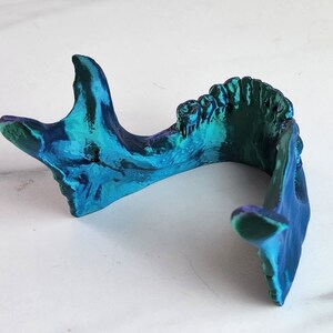 Phone Display Stand Holder | Skull/jawbone Shaped | for Cell Phone ...