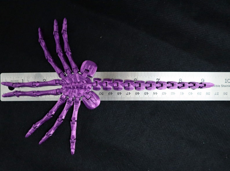 Mini Baby Facehugger | Fully Articulated | Xenomorph Alien AVP ...