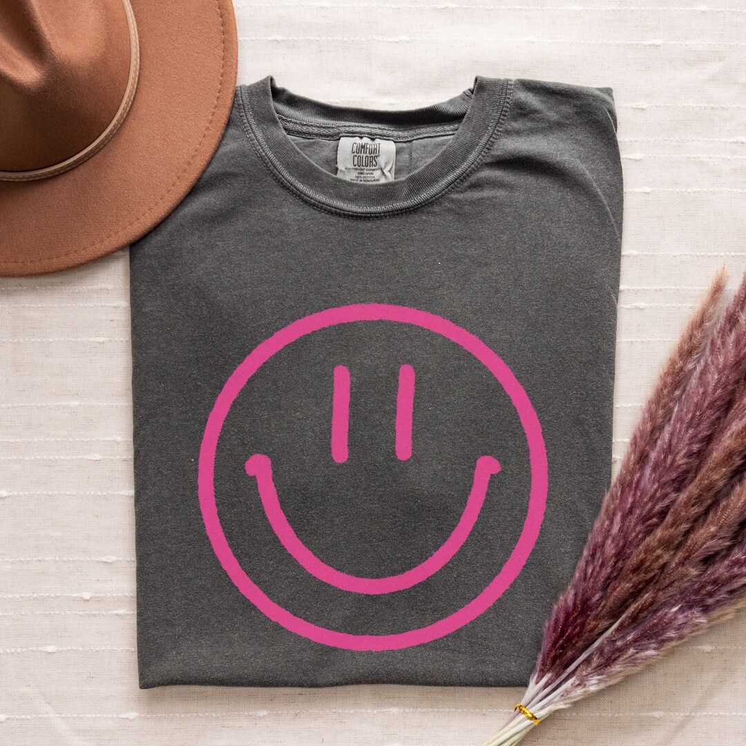 Smiley Face Shirt | Smiley Face Shirt for Mom | Smiley Face Tshirt ...