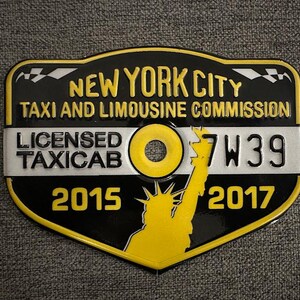 New York City Taxi Medallion - Etsy