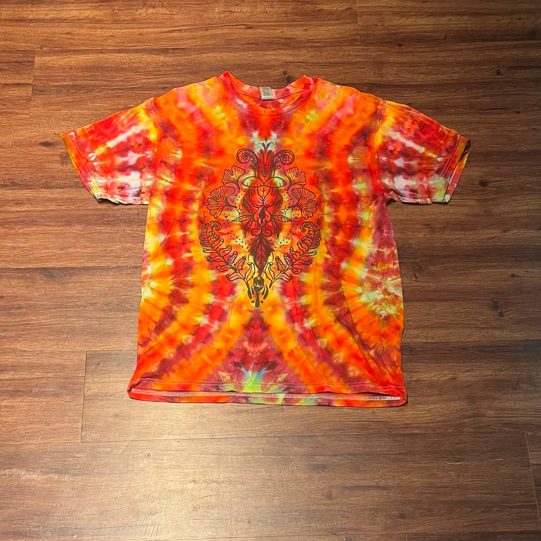 Large Screen Printed Tie Dye Shirt - Etsy