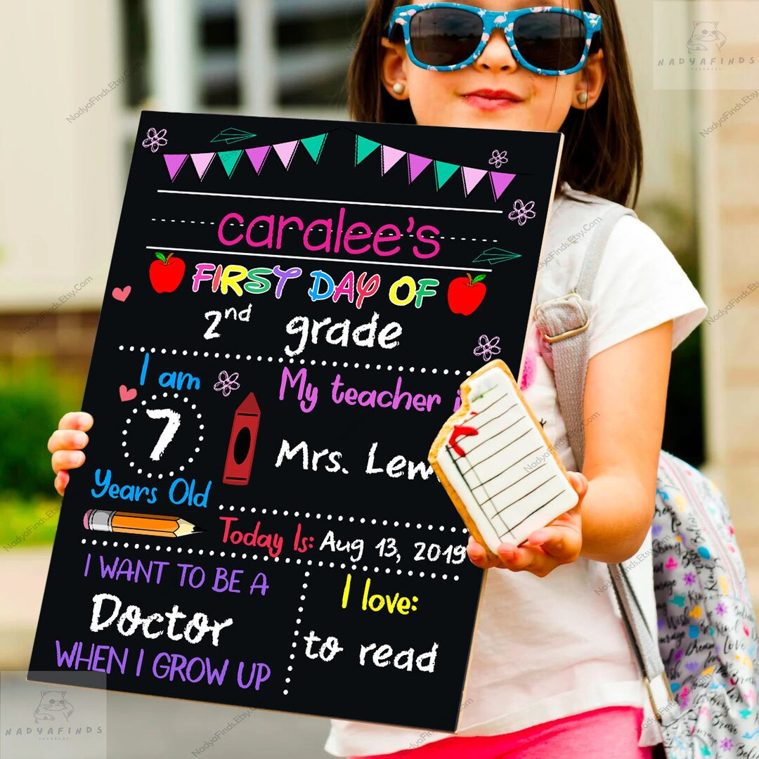 Editable Pink First Day of School Sign Reusable First Day of - Etsy UK