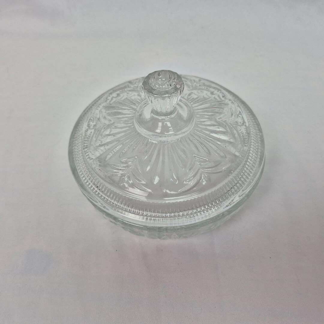 VINTAGE Avon Vanity Trinket Powder Box Candy Dish Clear Cut Glass W/lid ...