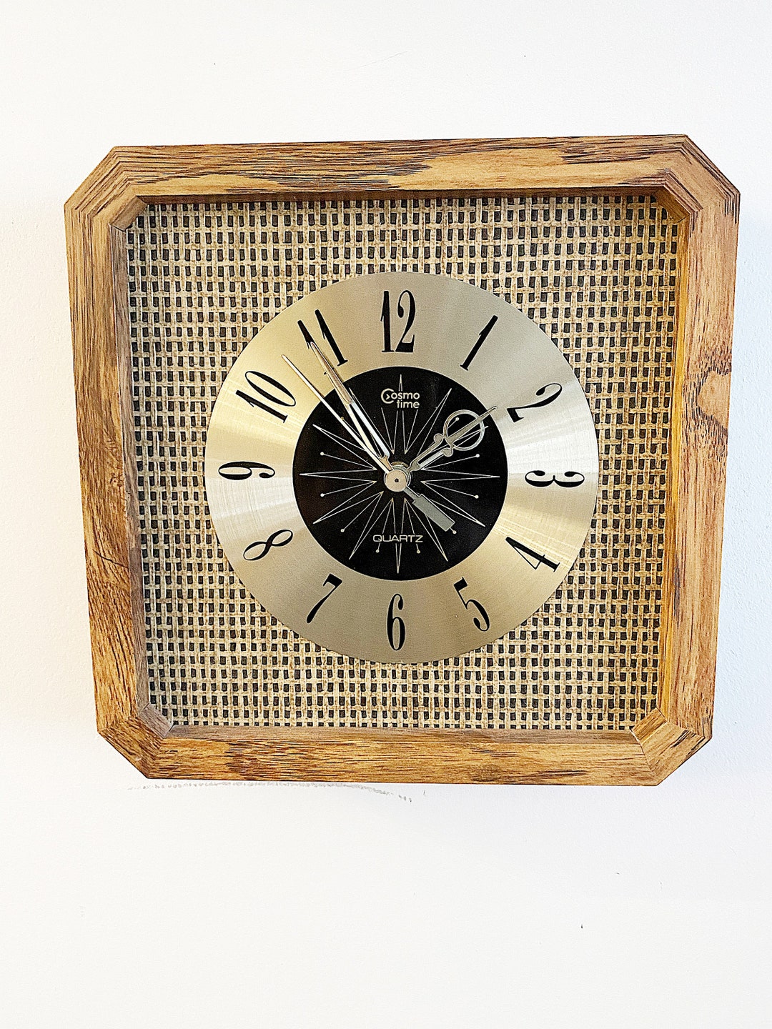 Vintage 1970s Cosmo Time Quartz Wall Clock With Atomic Starburst Design ...